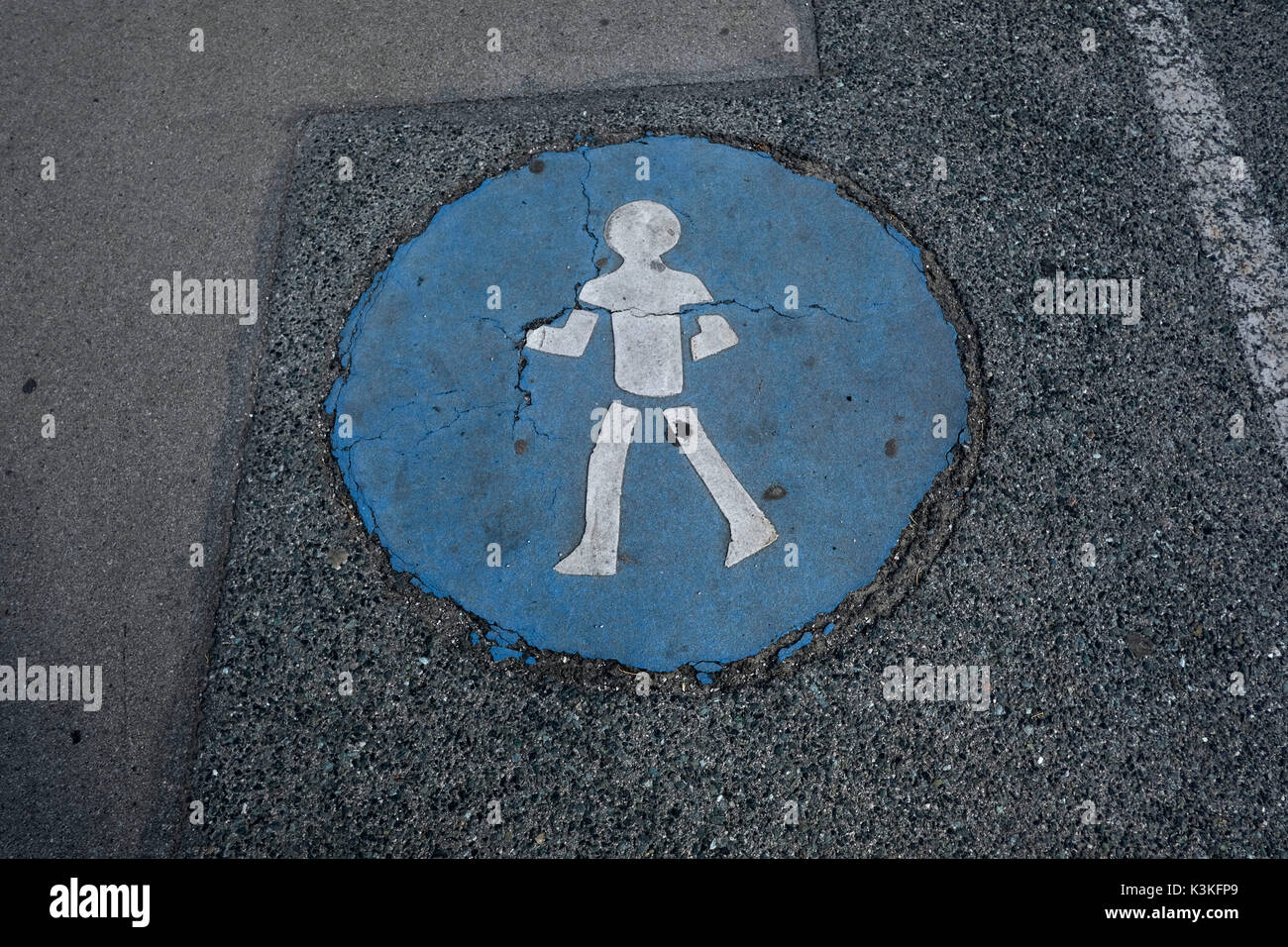 Pedestrian signs hi-res stock photography and images - Alamy