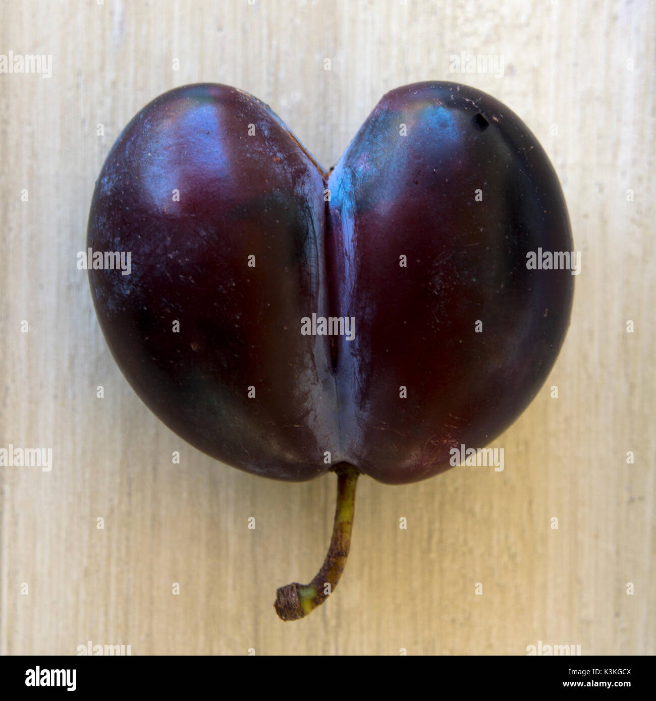 Twin objects hi-res stock photography and images - Alamy