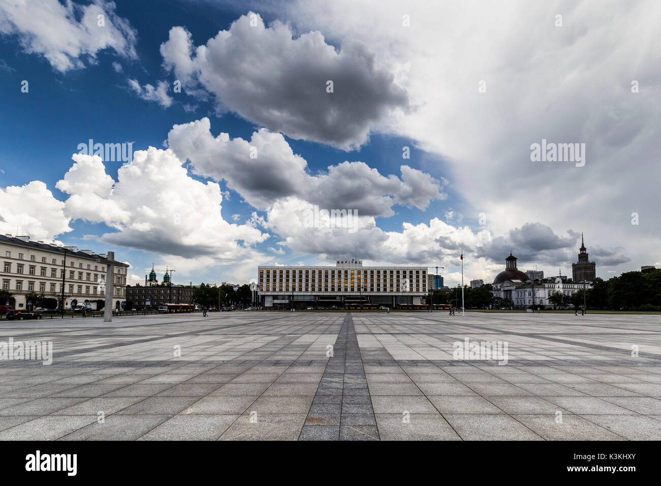 Warsaw pilsudski square hi-res stock photography and images - Alamy