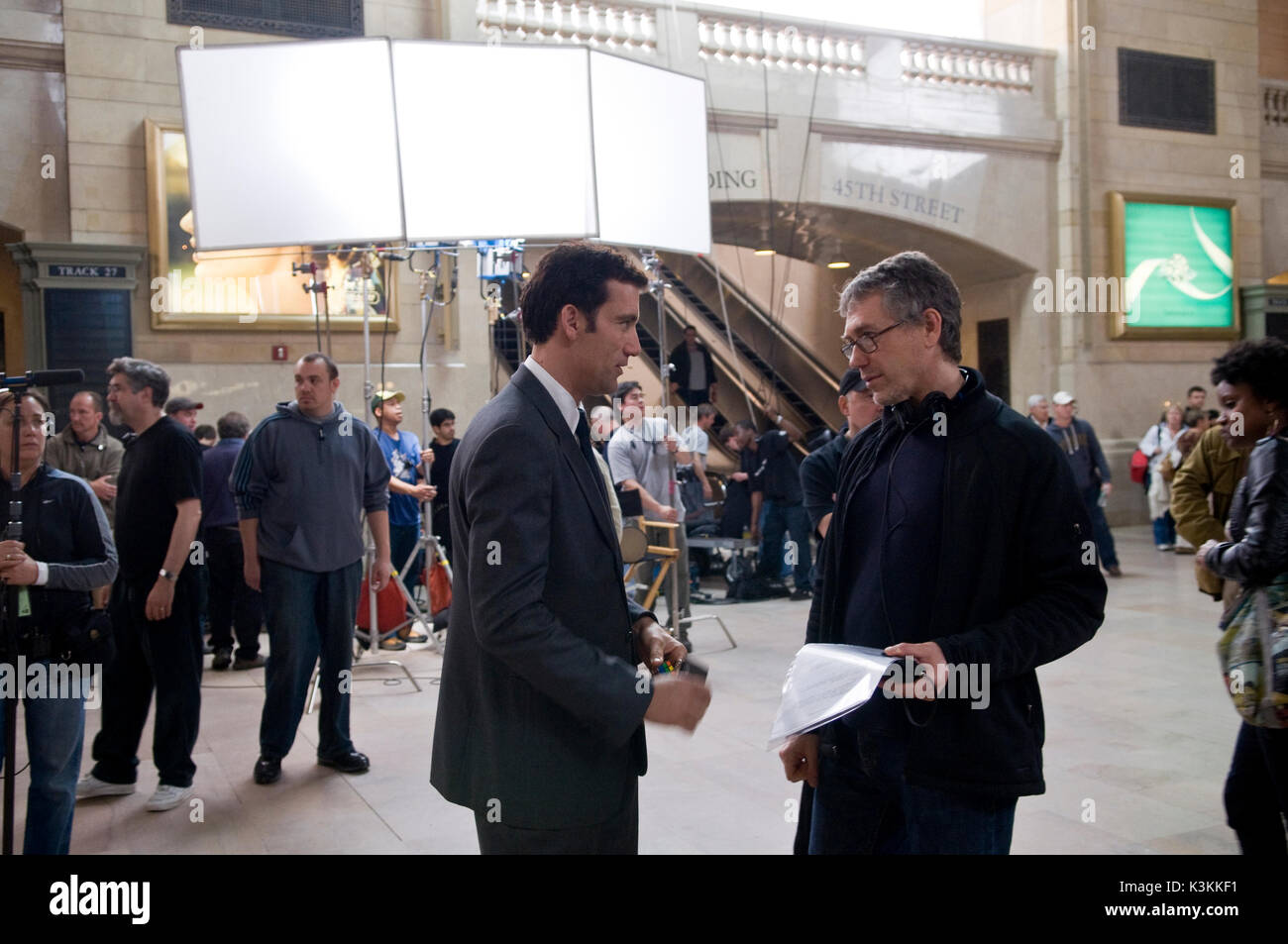 Clive owen director hi-res stock photography and images - Alamy