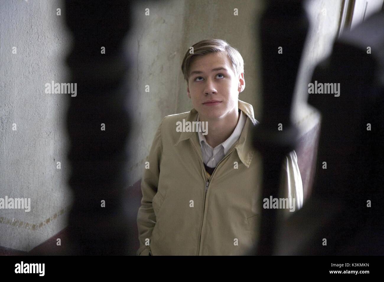 THE READER DAVID KROSS Date: 2008 Stock Photo - Alamy