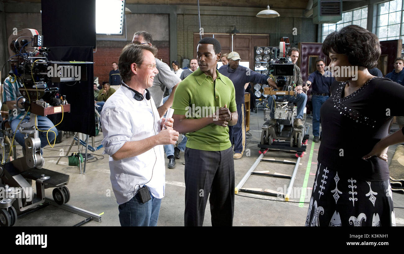 DREAMGIRLS aka DREAM GIRLS Director BILL CONDON, KEITH ROBINSON ...