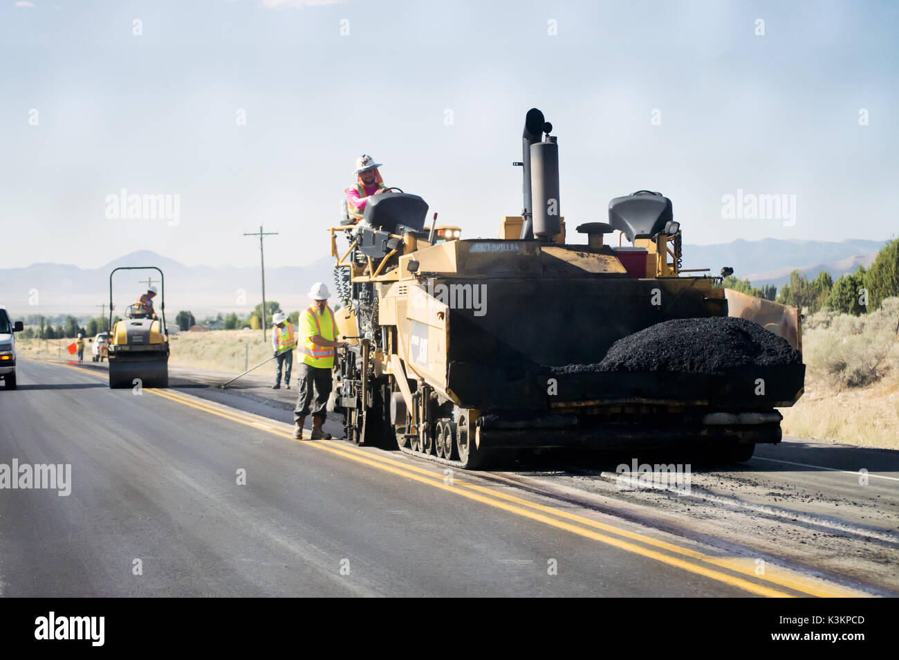 Road resurfacing machine hi-res stock photography and images - Alamy