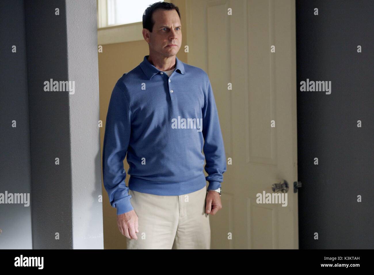 BIG LOVE Series,1/Episode,3/Home Invasion BILL PAXTON Date: 2006 Stock ...