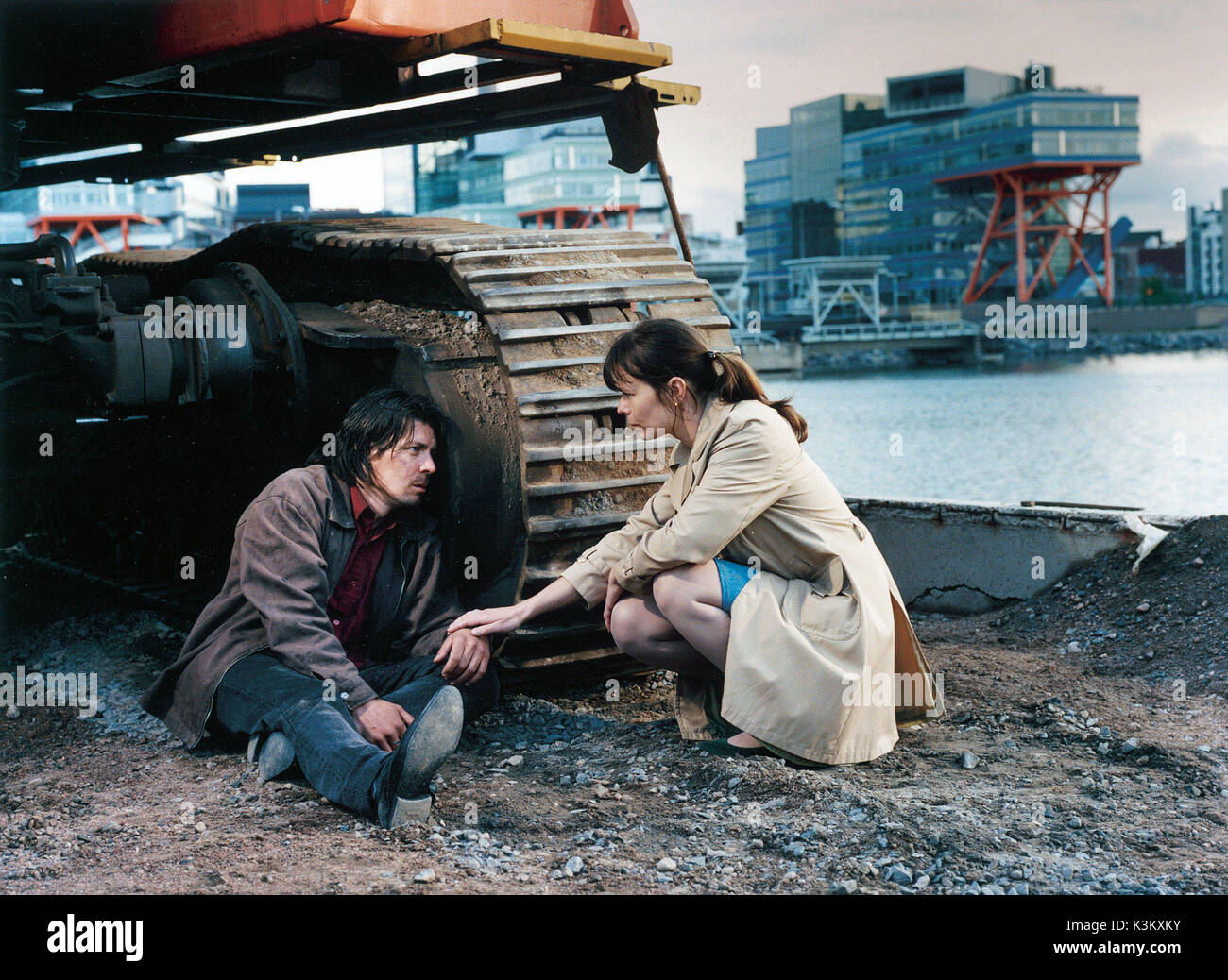 LIGHTS IN THE DUSK aka LAITAKAUPUNGIN VALOT JANNE HYYTIANEN, MARIA ...