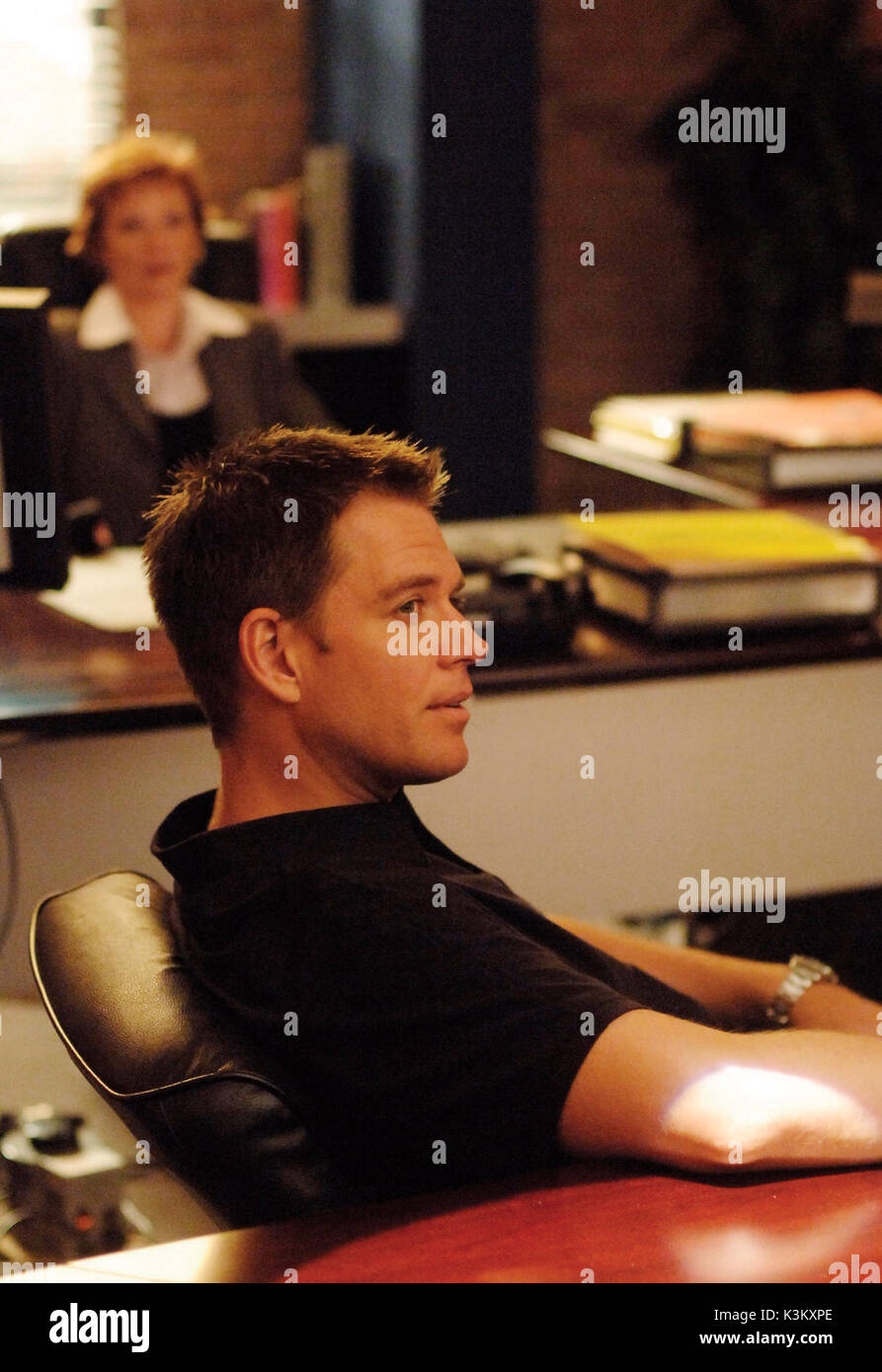 NAVY NCIS : NAVAL CRIMINAL INVESTIGATIVE SERVICE aka NCIS Series,4 ...