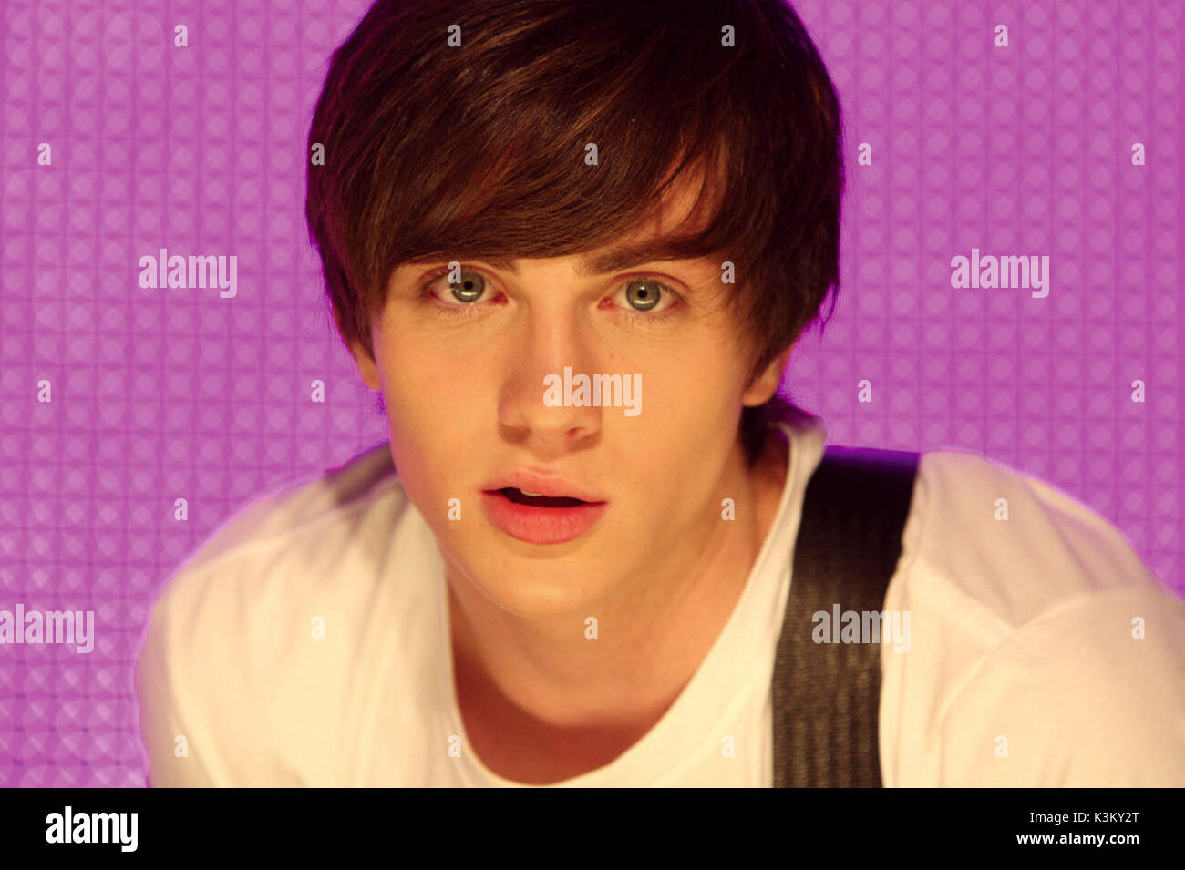 Angus, thongs and perfect snogging 2008 hi-res stock photography and ...