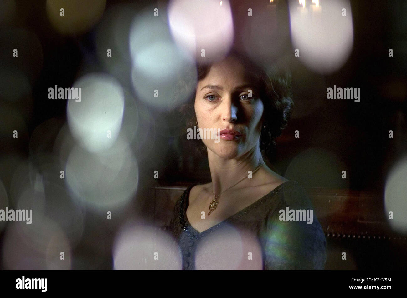 BLEAK HOUSE GILLIAN ANDERSON as Lady Dedlock Date: 2005 Stock Photo - Alamy