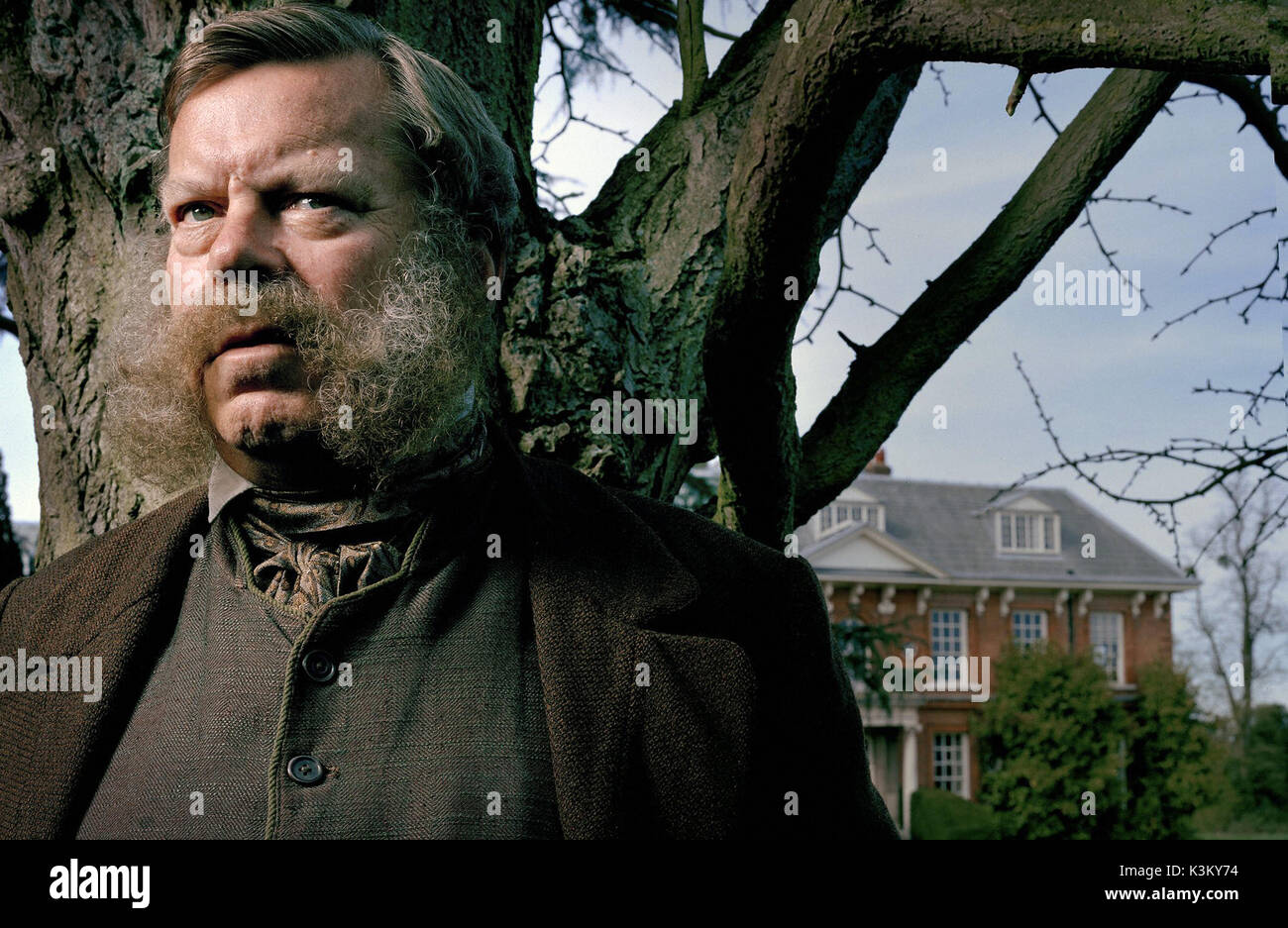 BLEAK HOUSE WARREN CLARKE as Boythorne Date: 2005 Stock Photo - Alamy