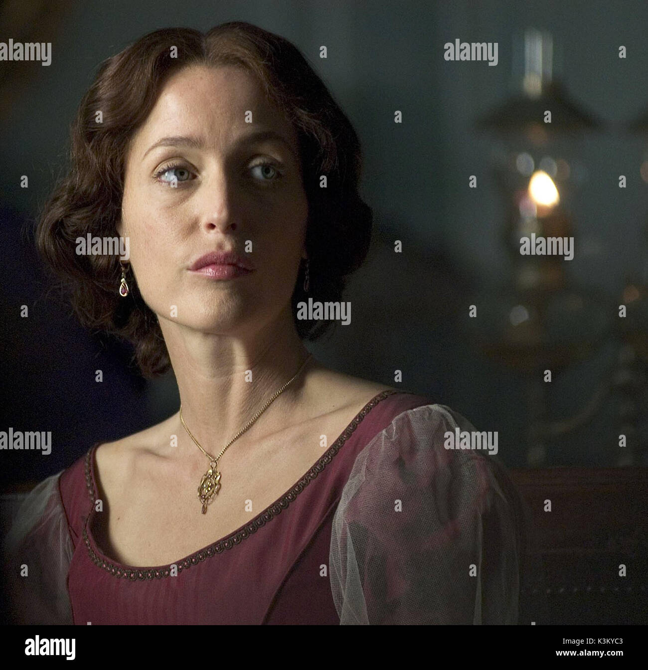 BLEAK HOUSE GILLIAN ANDERSON as Lady Dedlock Date: 2005 Stock Photo - Alamy