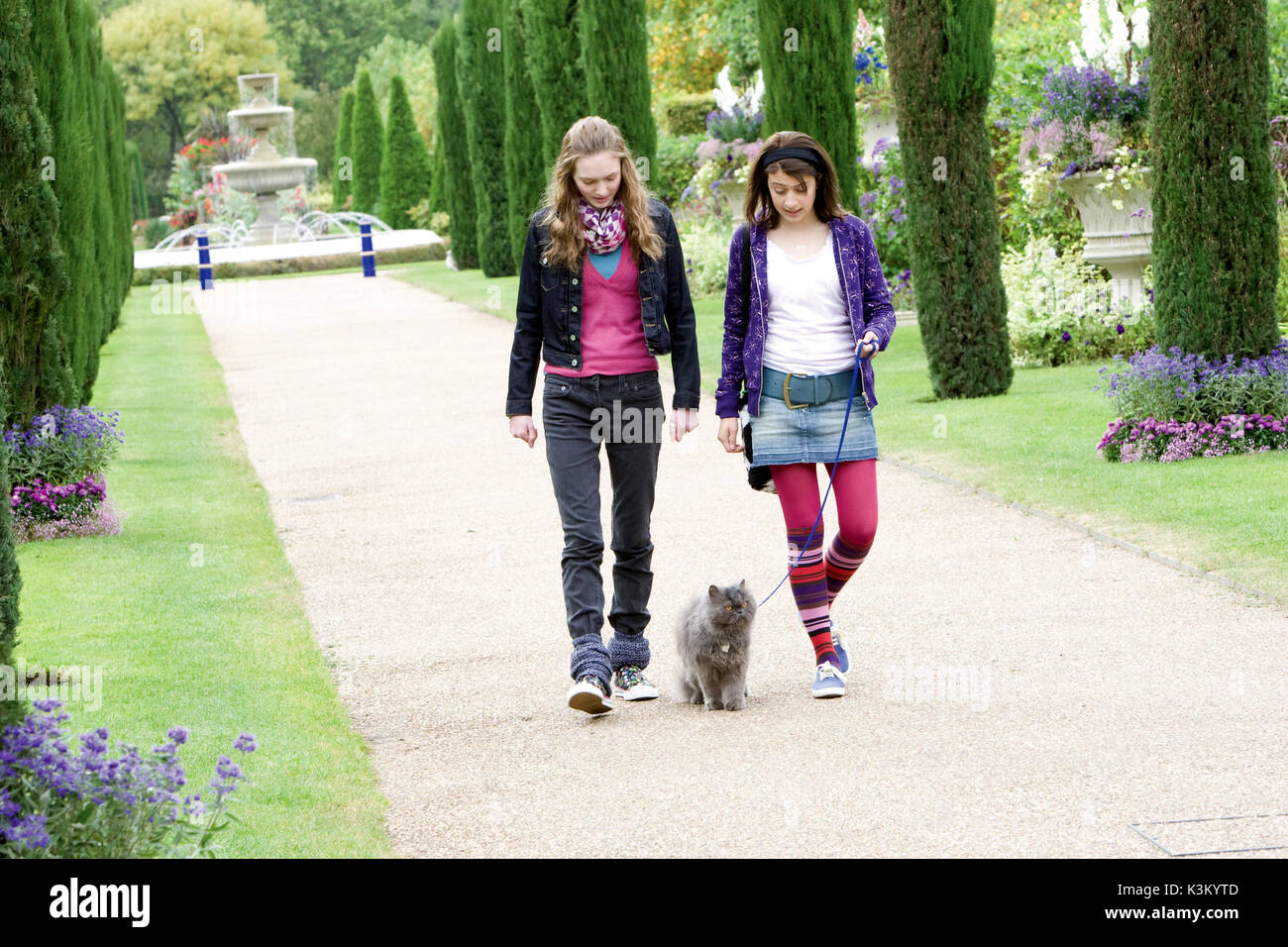 ANGUS, THONGS AND PERFECT SNOGGING ELEANOR TOMLINSON, GEORGIA GROOME ...