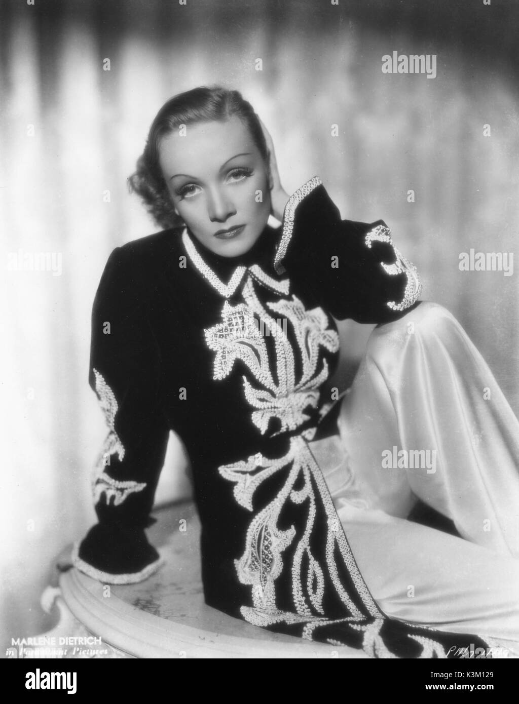 MARLENE DIETRICH German born film actress Stock Photo - Alamy