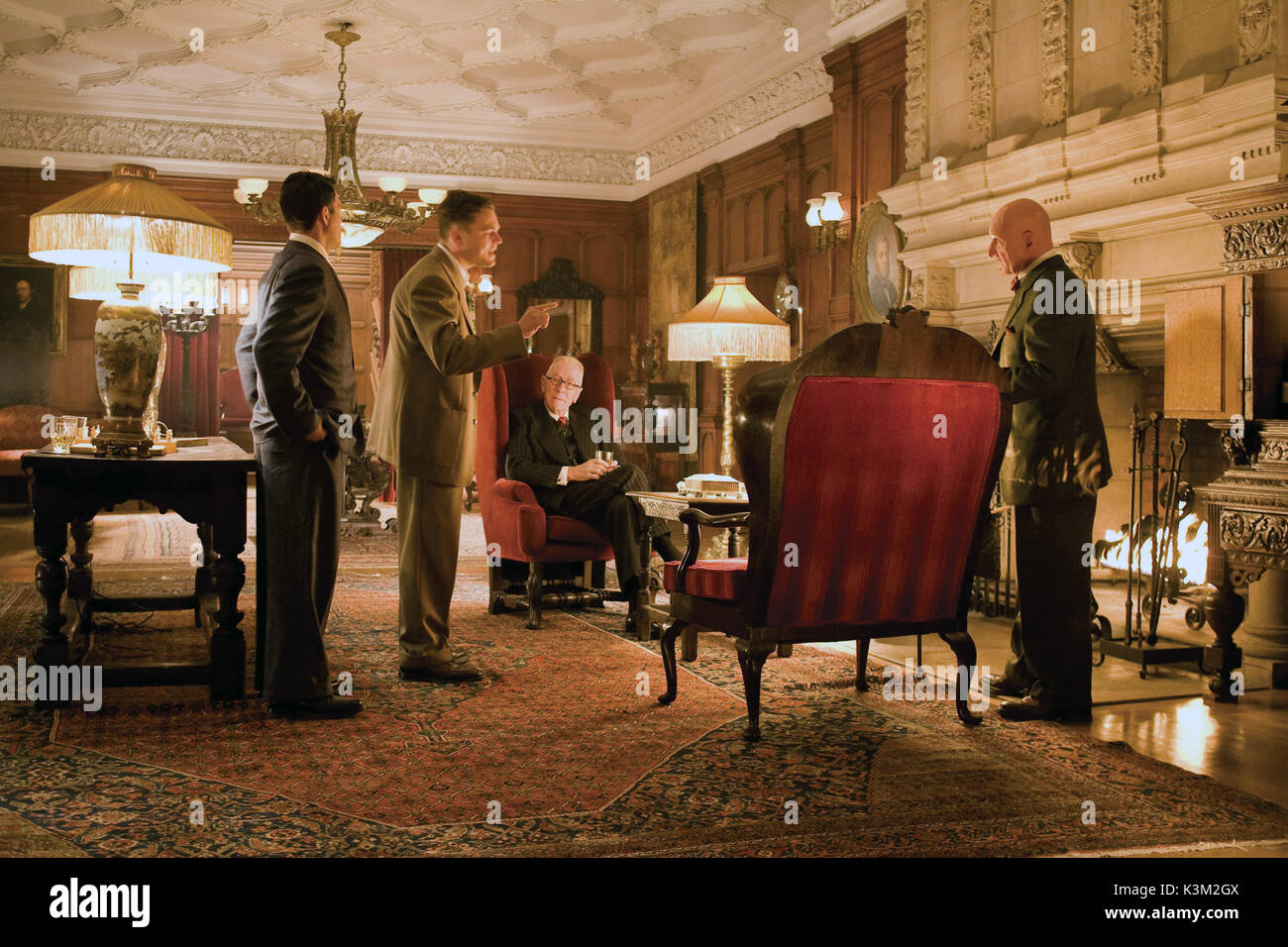 SHUTTER ISLAND MARK RUFFALO, LEONARDO DICAPRIO, MAX VON SYDOW, BEN KINGSLEY Date: 2010 Stock ...