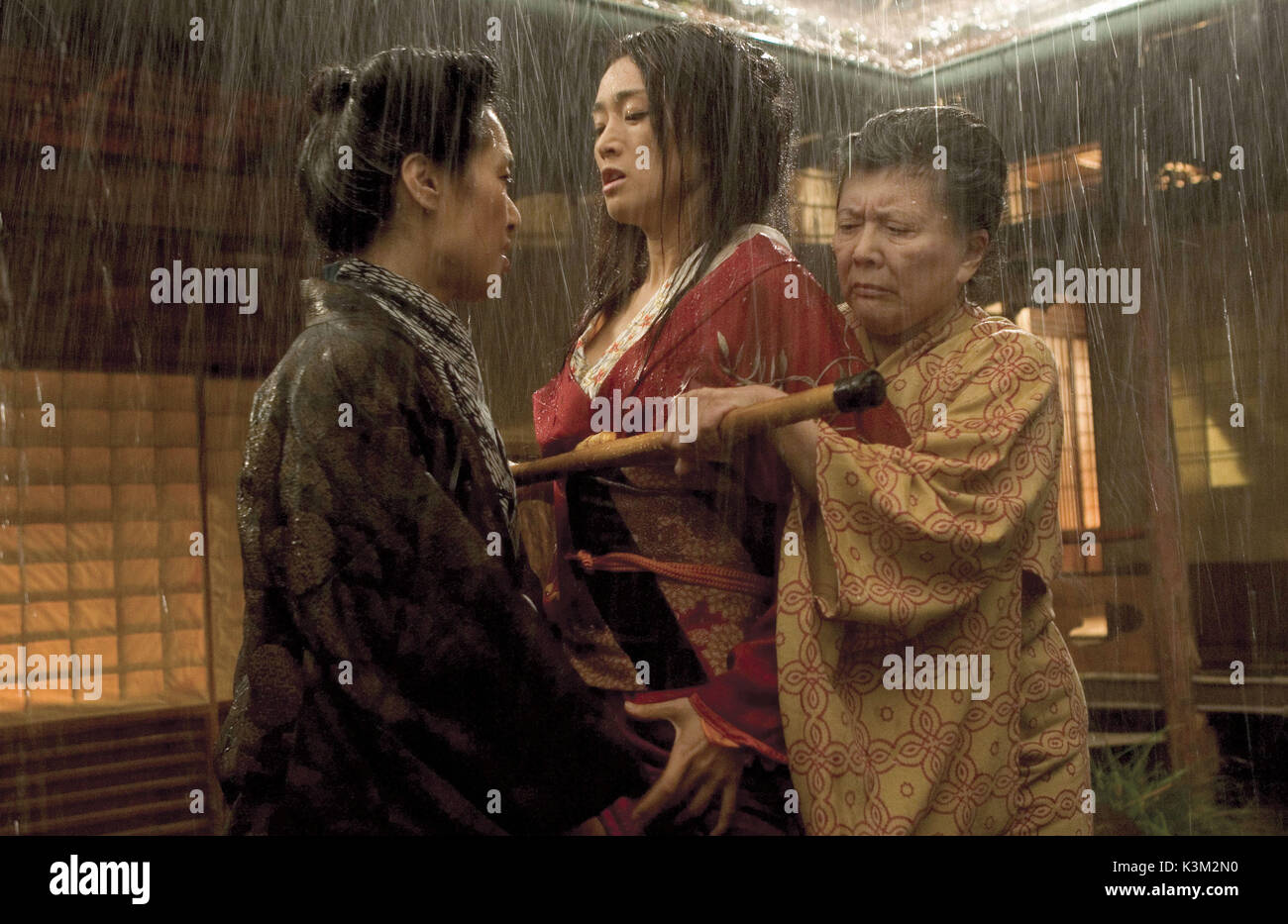 MEMOIRS OF A GEISHA KAORI MOMO, GONG LI , [?] Date: 2005 Stock Photo ...