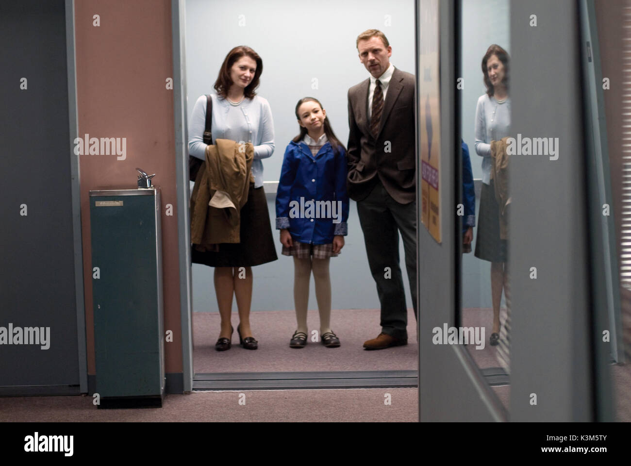 Case 39 hi-res stock photography and images - Alamy
