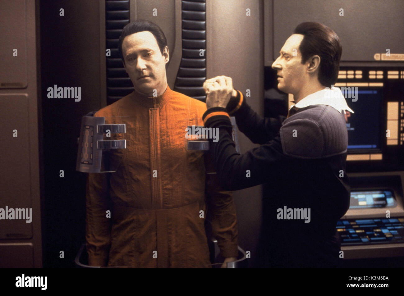 STAR TREK: NEMESIS BRENT SPINER as B4 / Lt. Commander Data STAR TREK: NEMESIS Date: 2002 Stock ...