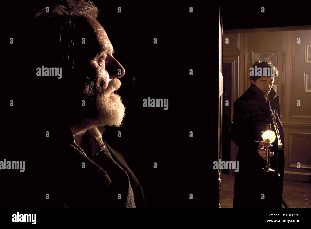 THE WOLFMAN Lawrence Talbot (BENICIO DEL TORO) and Sir John Talbot ...