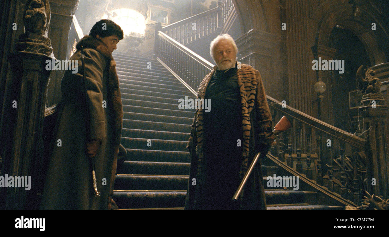 THE WOLFMAN Lawrence Talbot (BENICIO DEL TORO) and Sir John Talbot ...