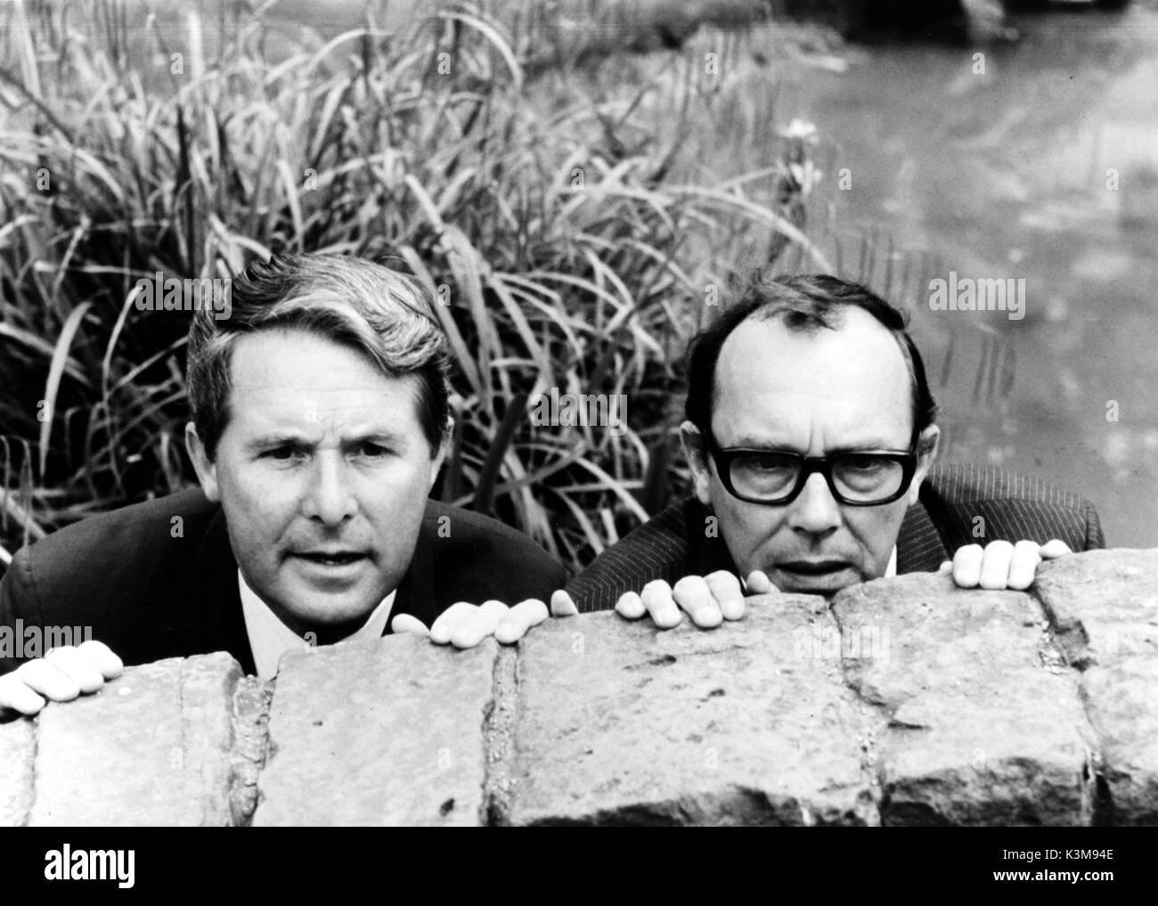 MORECAMBE AND WISE ERNIE WISE, ERIC MORECAMBE Date Stock Photo - Alamy