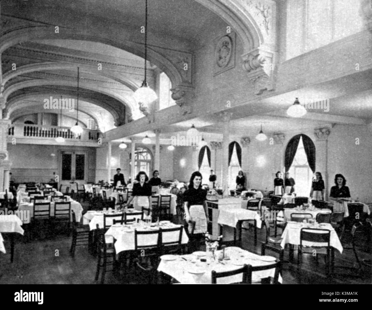 Shepperton studios hi-res stock photography and images - Alamy