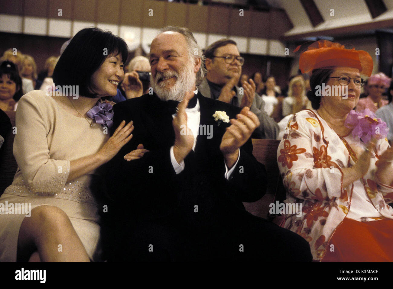ABOUT SCHMIDT [US 2002] CHERYL HAMADA, HOWARD HESSEMAN, KATHY BATES ...