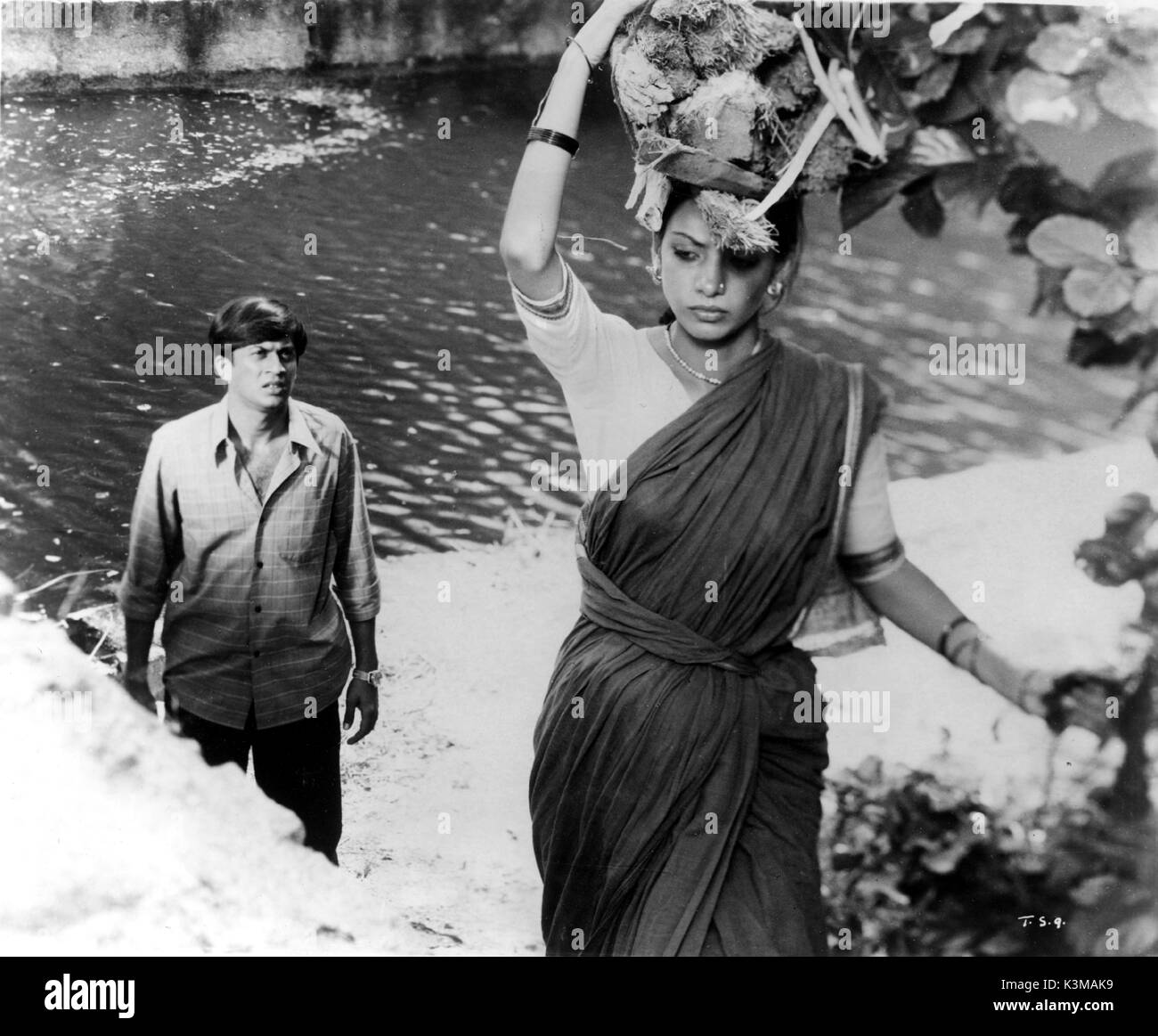 ANKUR [IND 1974] aka THE SEEDLING ANANT NAG, SHABAN AZMI Date: 1974 ...