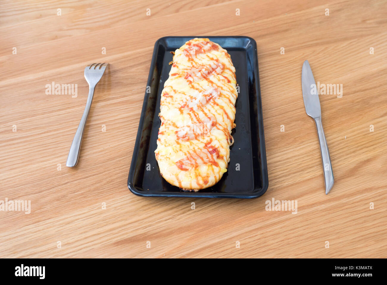 Bread and table set in a restaurant Stock Photo - Alamy