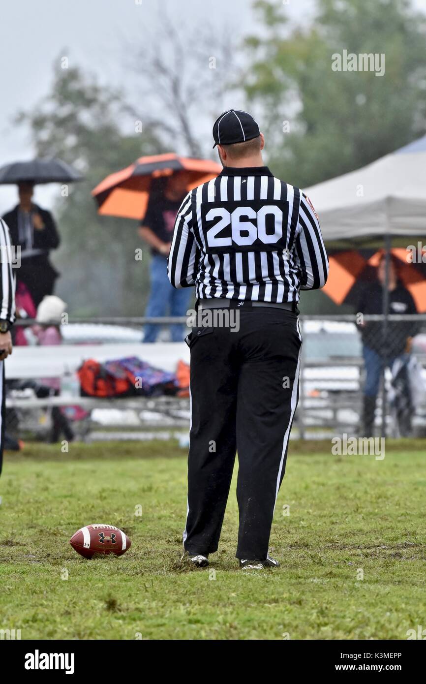 American football referee Stock Photo - Alamy
