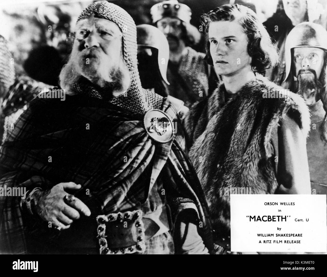 MACBETH [US 1948] ERSKINE SANDFORD as Duncan, RODDY MCDOWALL as Malcolm Date: 1948 Stock Photo ...