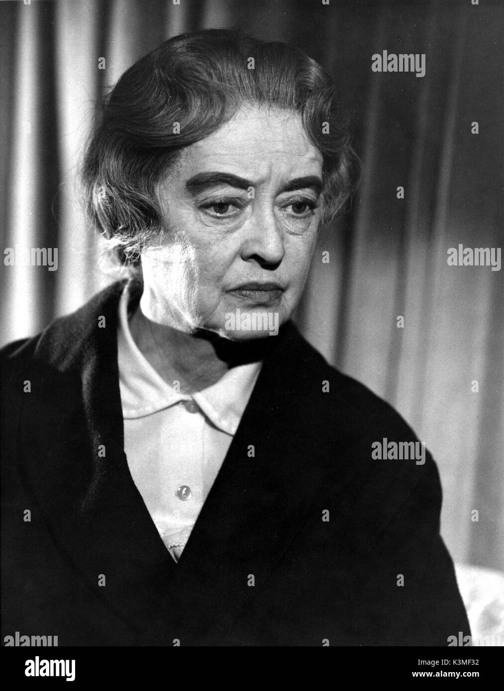 Nanny 1960s hi-res stock photography and images - Alamy