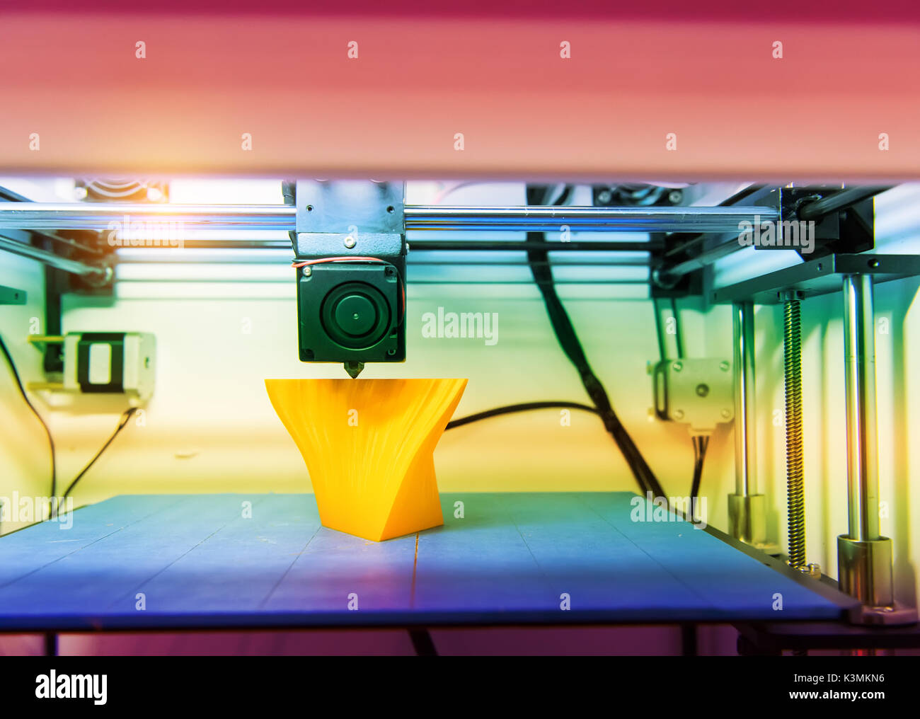 Modern 3d printer hi-res stock photography and images - Alamy