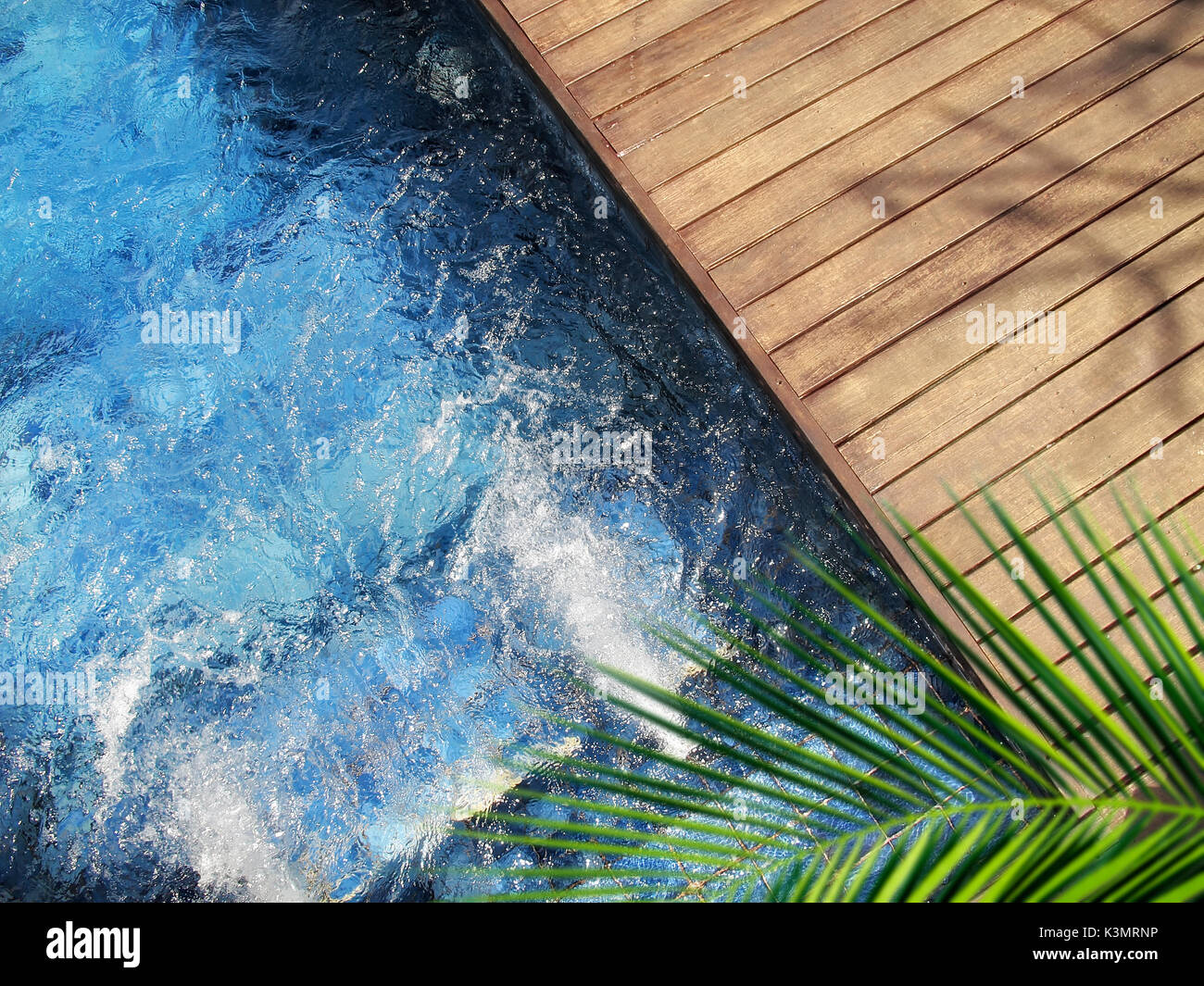 close up outdoor jacuzzi with clear clean water Stock Photo - Alamy