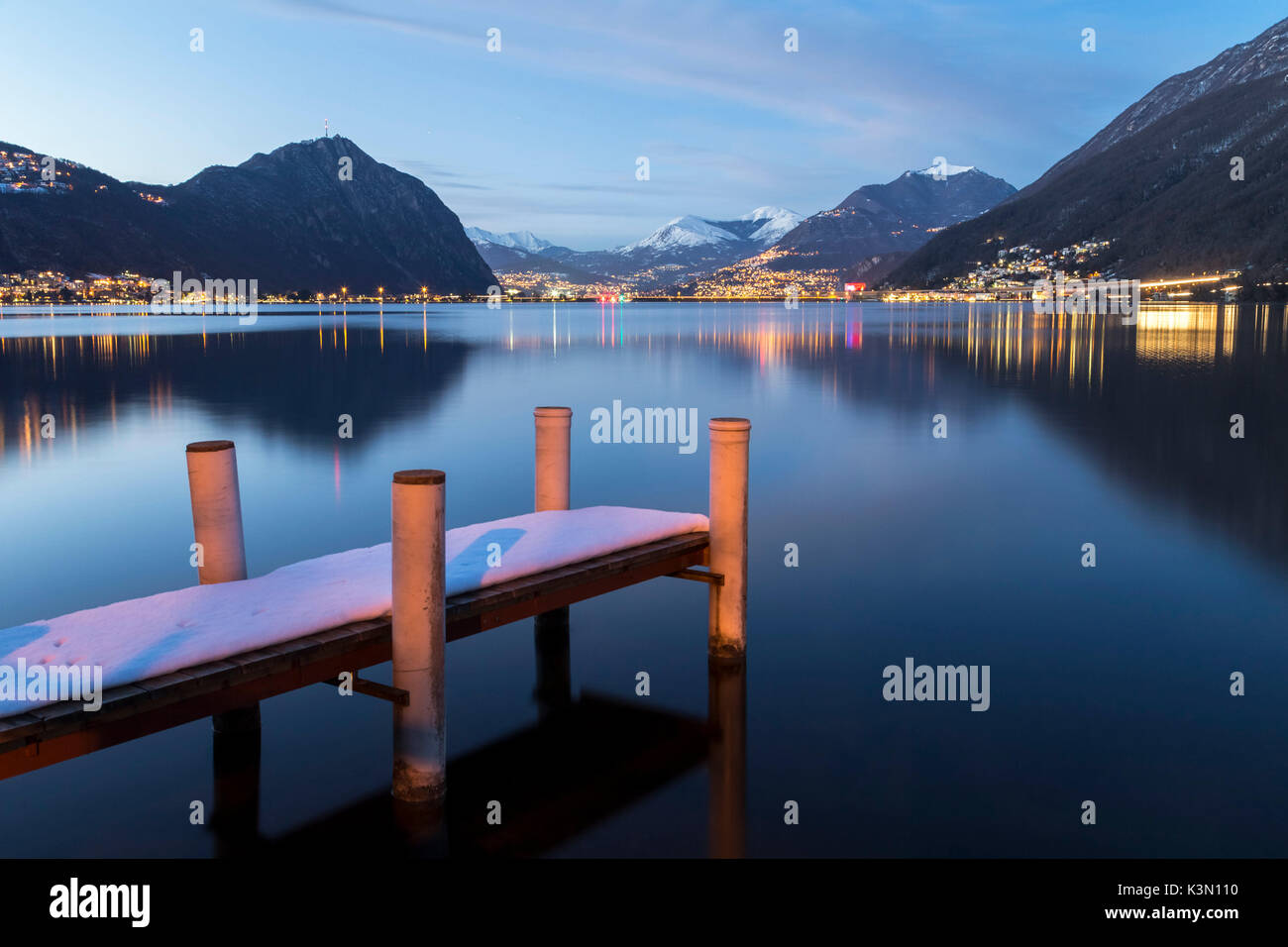 Lights on the pier hi-res stock photography and images - Alamy