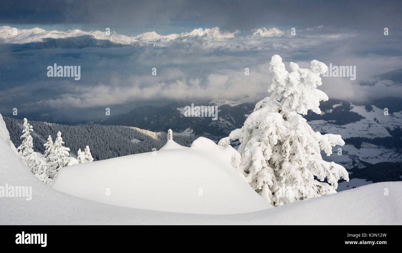 Valley of the eisack hi-res stock photography and images - Alamy