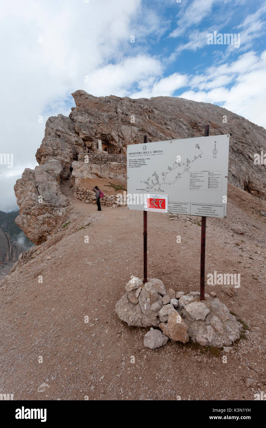 Information for access to caves and trenches of World War at Punta ...