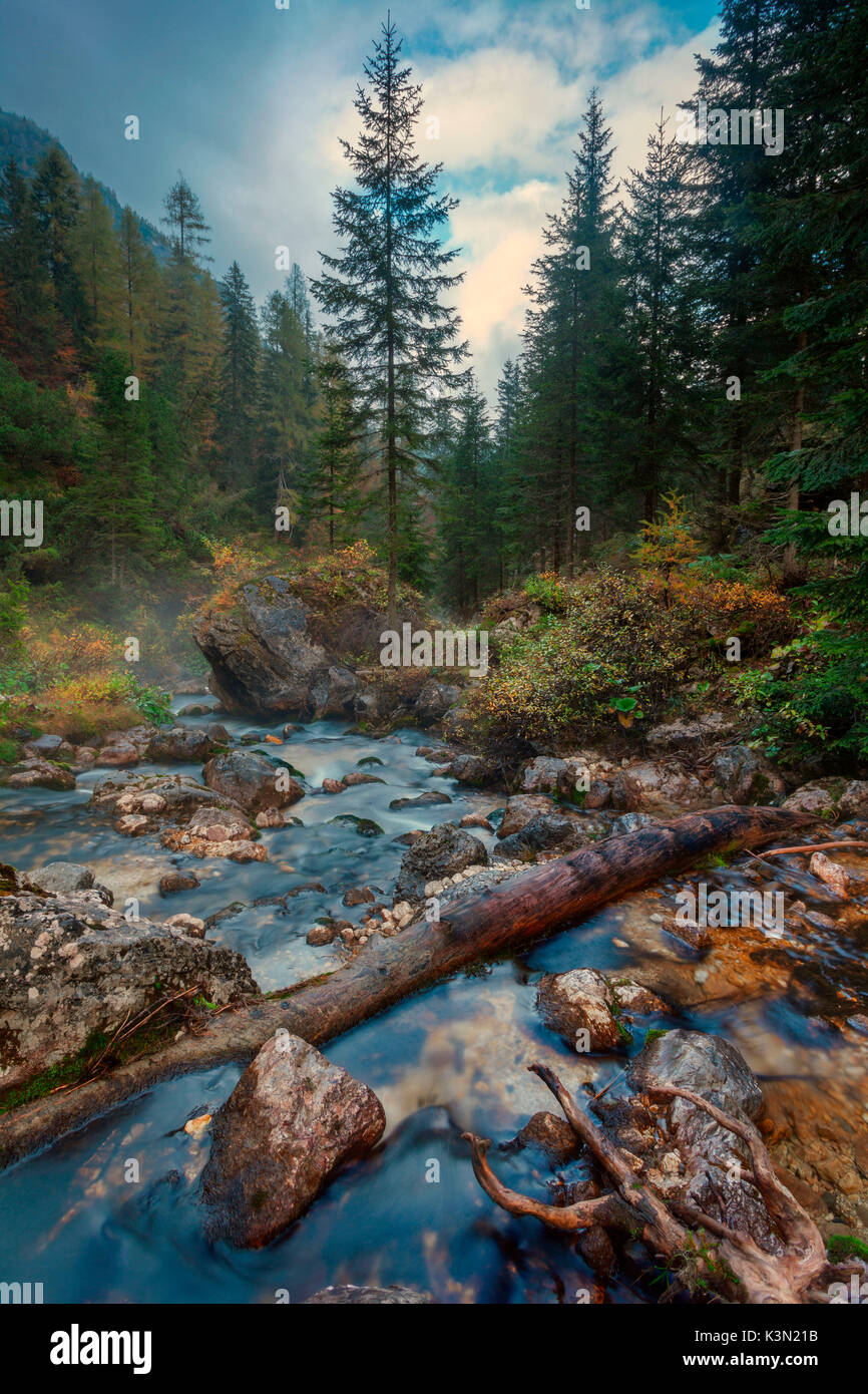 Pecol di zoldo hi-res stock photography and images - Alamy