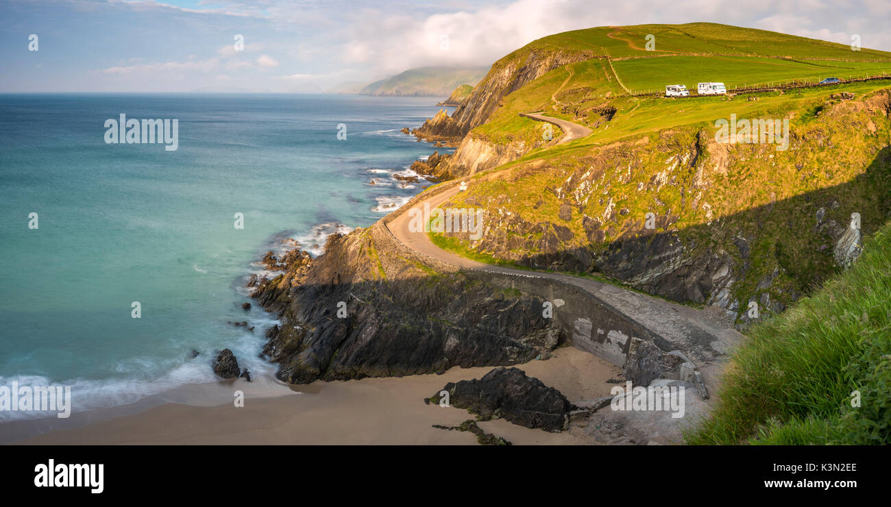 Coumeenoole beach (Slea Head), Dingle peninsula, County Kerry, Munster ... Coumeenoole beach (Slea Head), Dingle peninsula, County Kerry, Munster ...