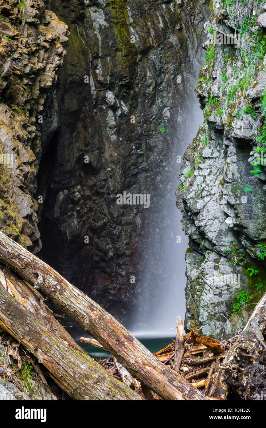 First waterfall hi-res stock photography and images - Alamy
