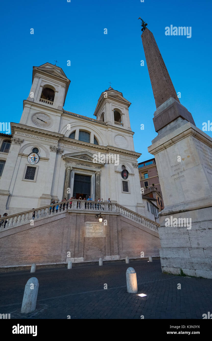 The church of the Santissima Trinità dei Monti and Sallustiano Obelisk ...
