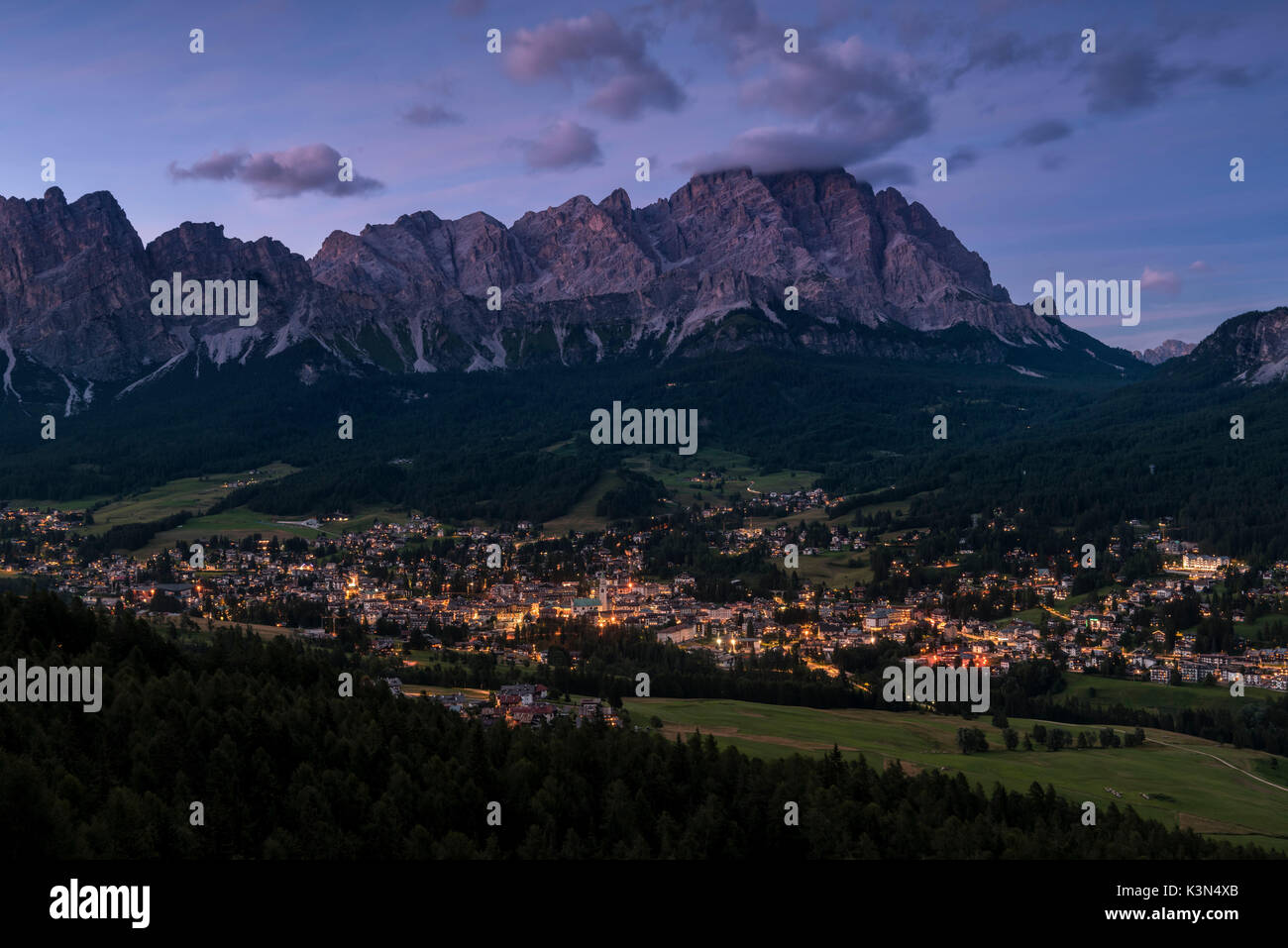 Cortina italy hi-res stock photography and images - Alamy