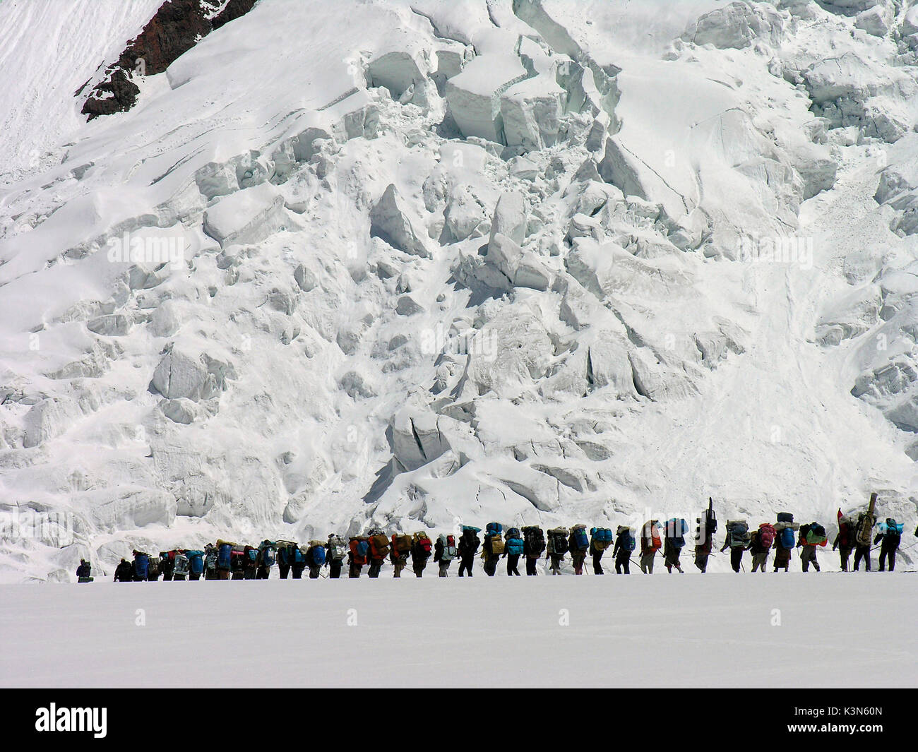 Expedition porters on Chogolisa group, (k2 range), karakorum ,Pakistan ...