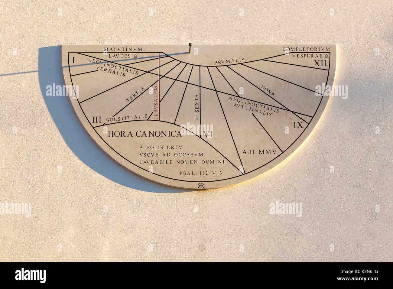 Europe sundial hi-res stock photography and images - Alamy