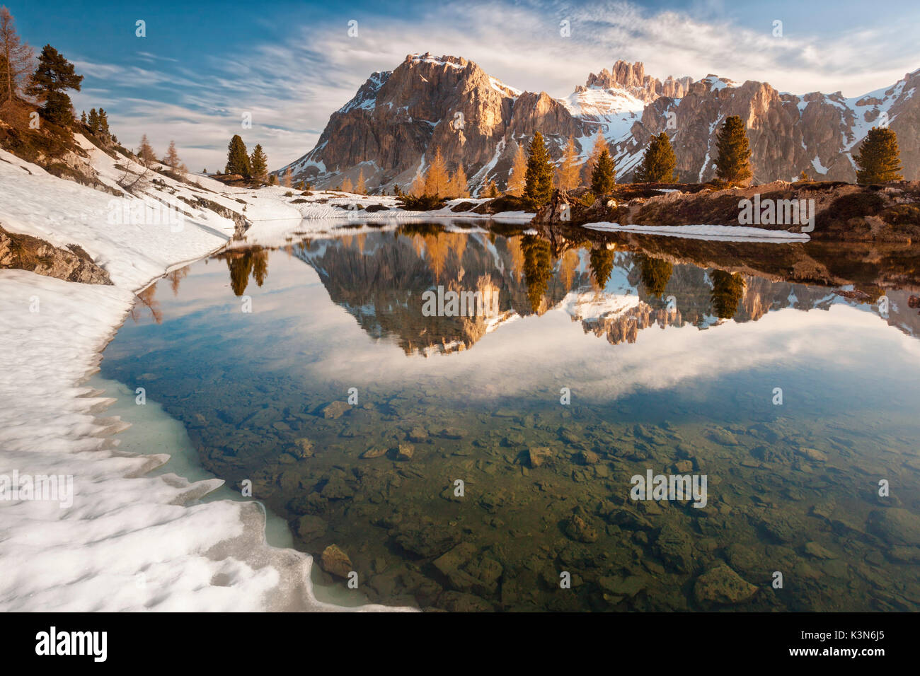 Alpine lake hi-res stock photography and images - Alamy