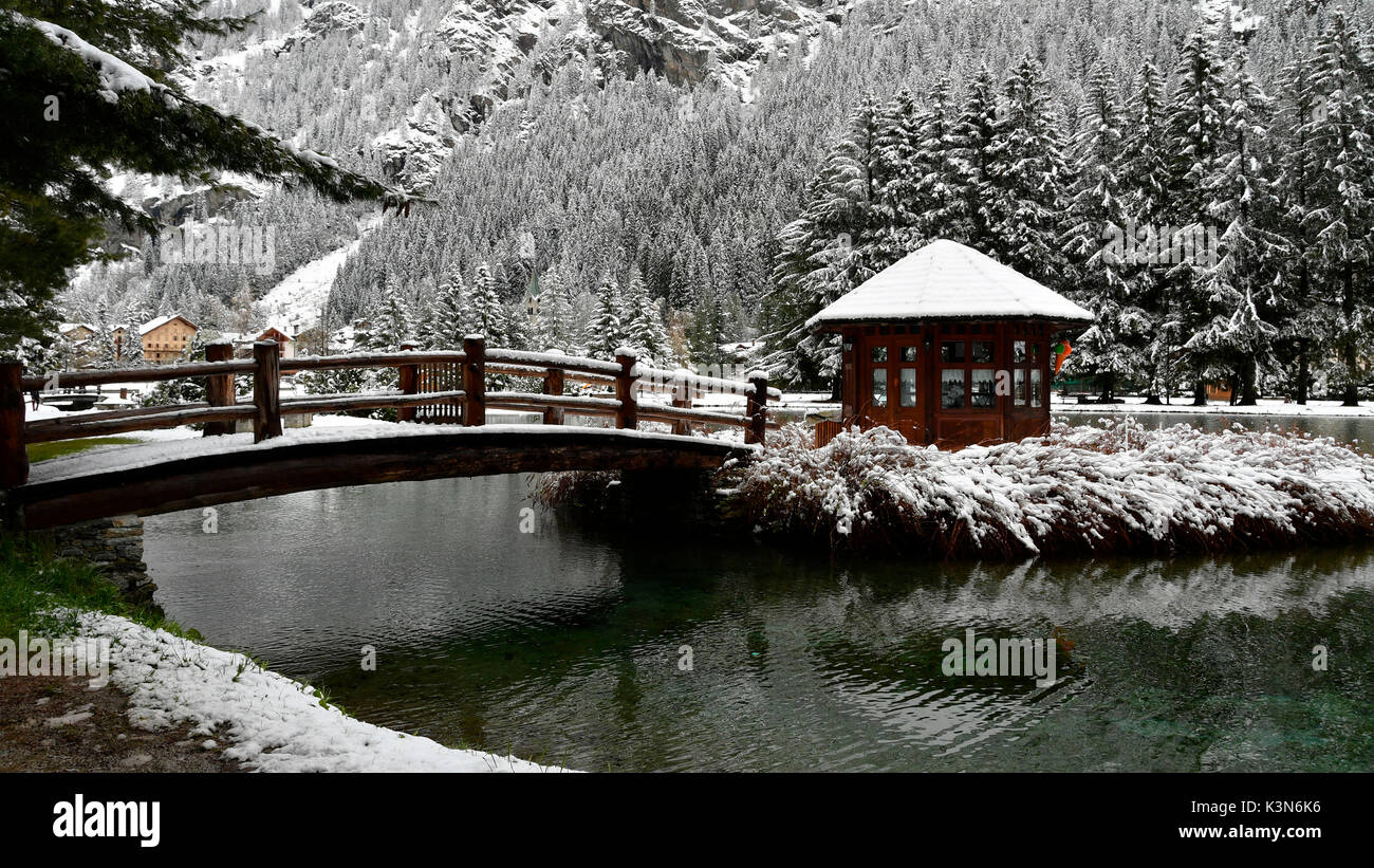 Lago gover hi-res stock photography and images - Alamy