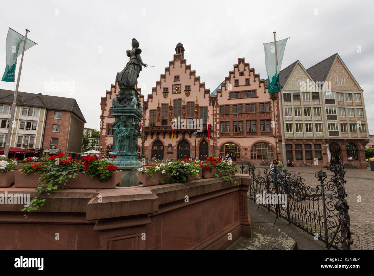 Statue of justice hi-res stock photography and images - Alamy