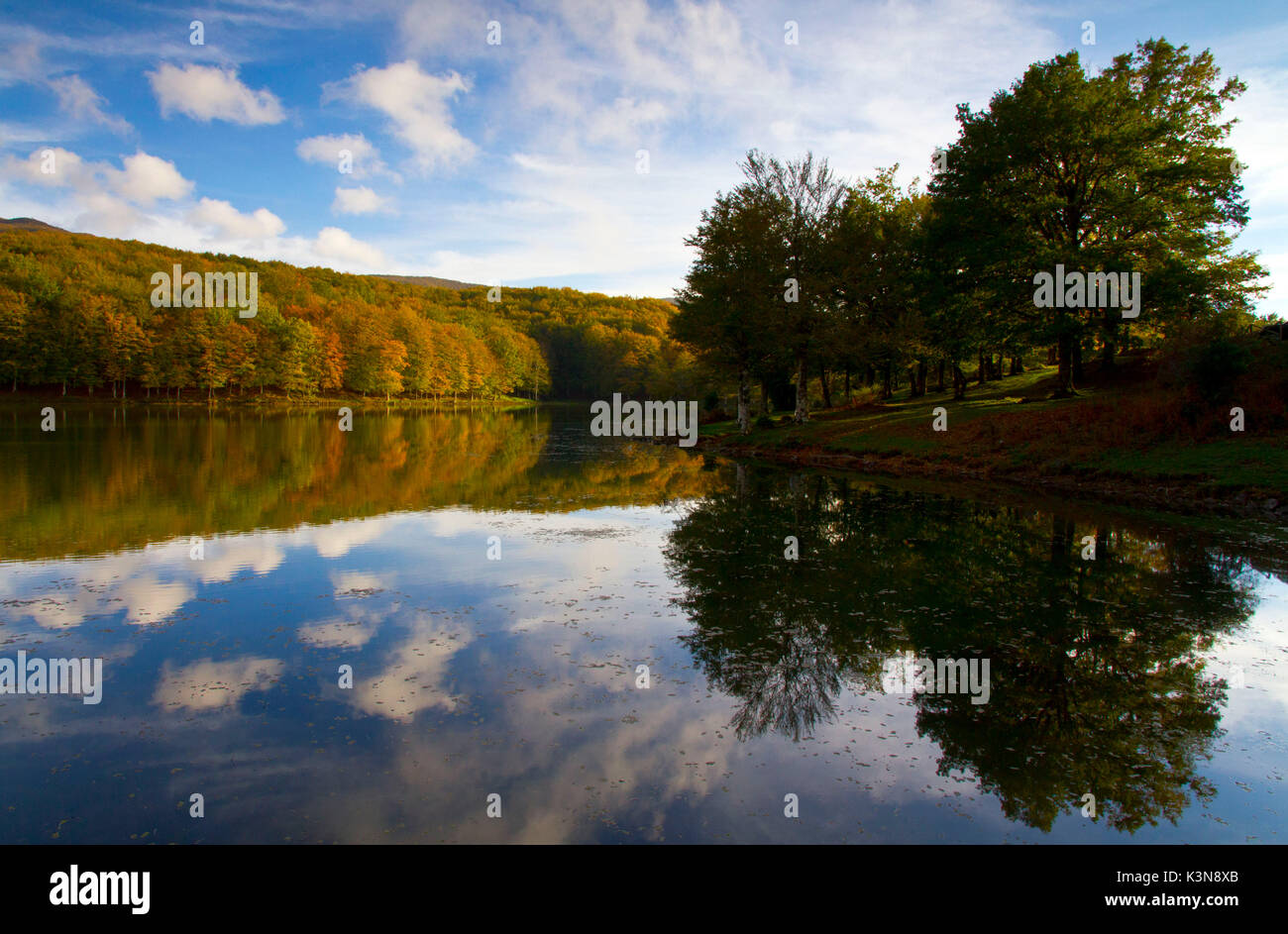 Lake Maulazzo, Cesaro, Sicily, Italy,Europe Stock Photo - Alamy