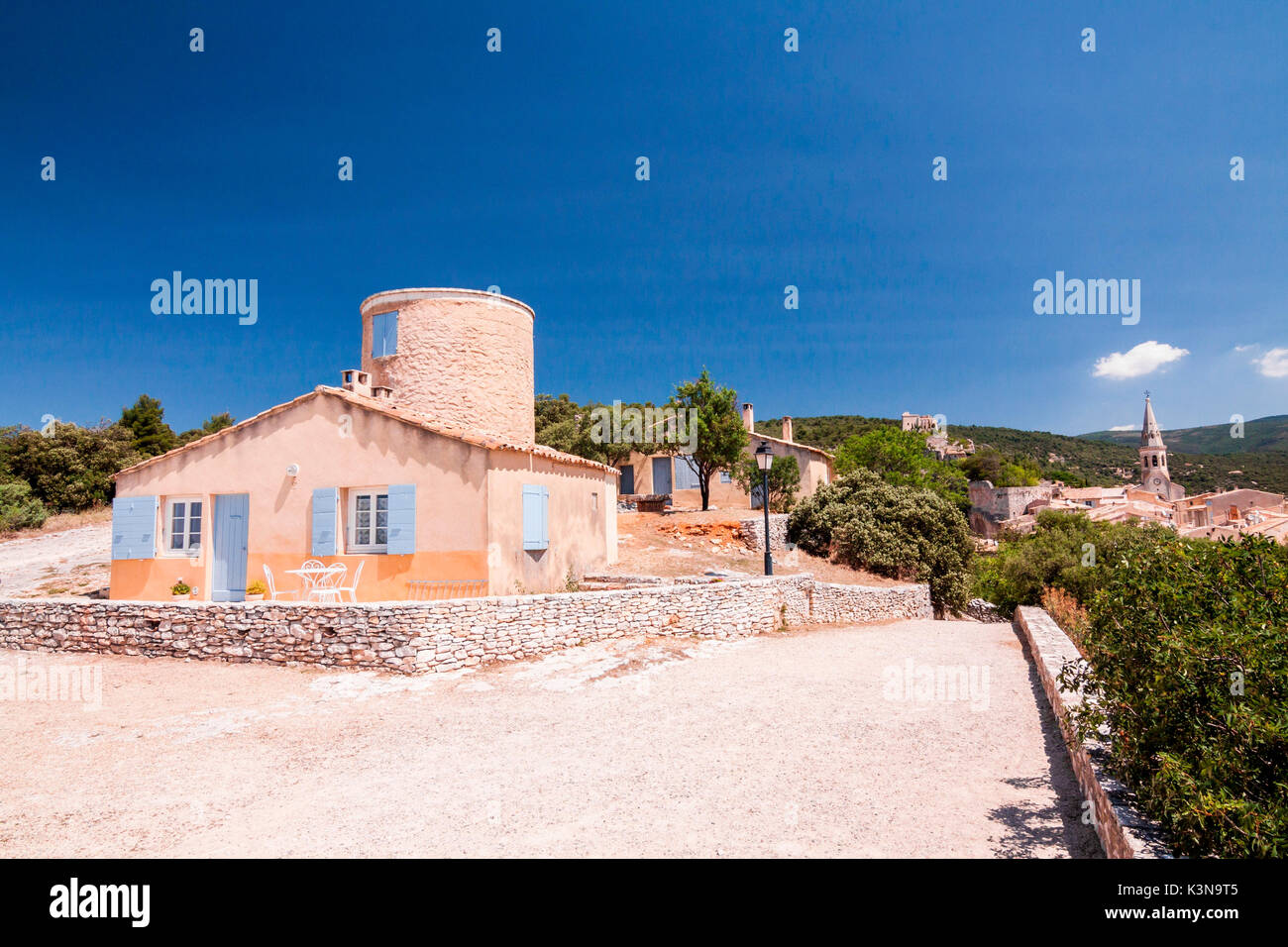 Apt france hi-res stock photography and images - Alamy