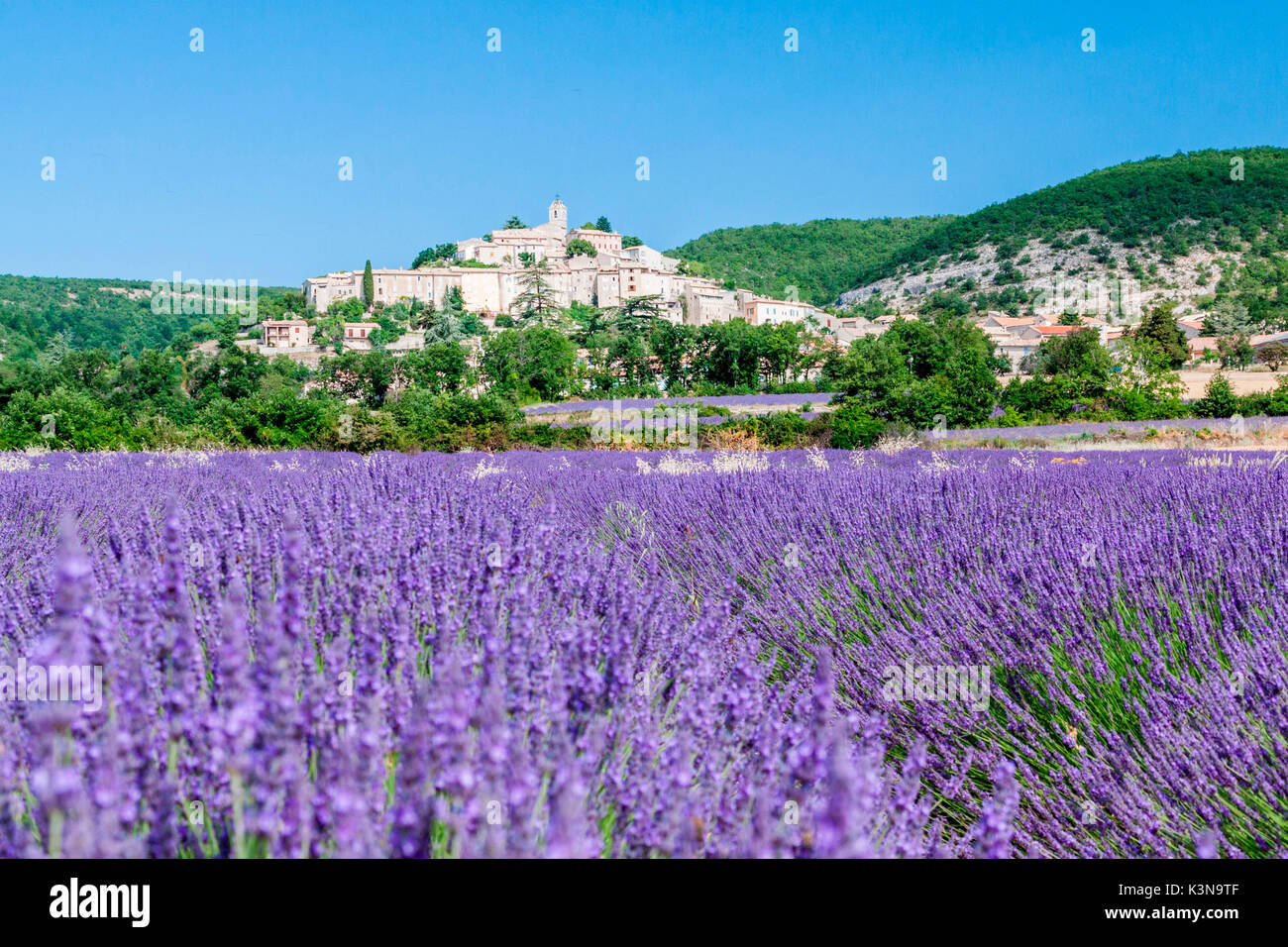 Village of banon in the vaucluse hi-res stock photography and images ...
