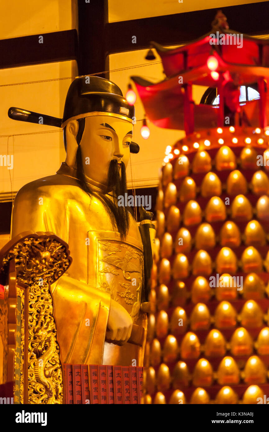 Statue of huo guang hi-res stock photography and images - Alamy