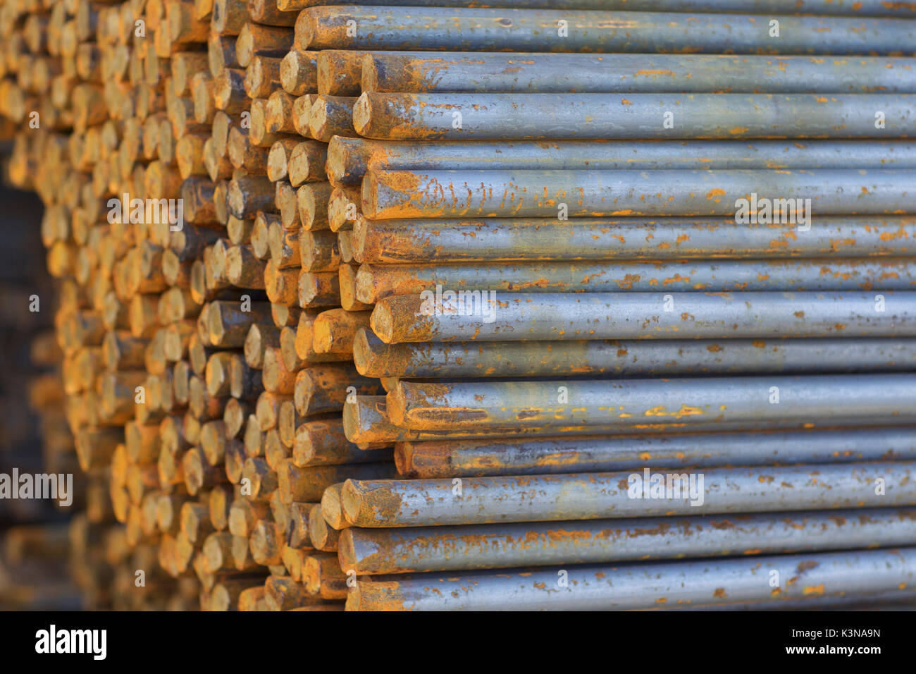 Metal rolling of round section hi-res stock photography and images - Alamy